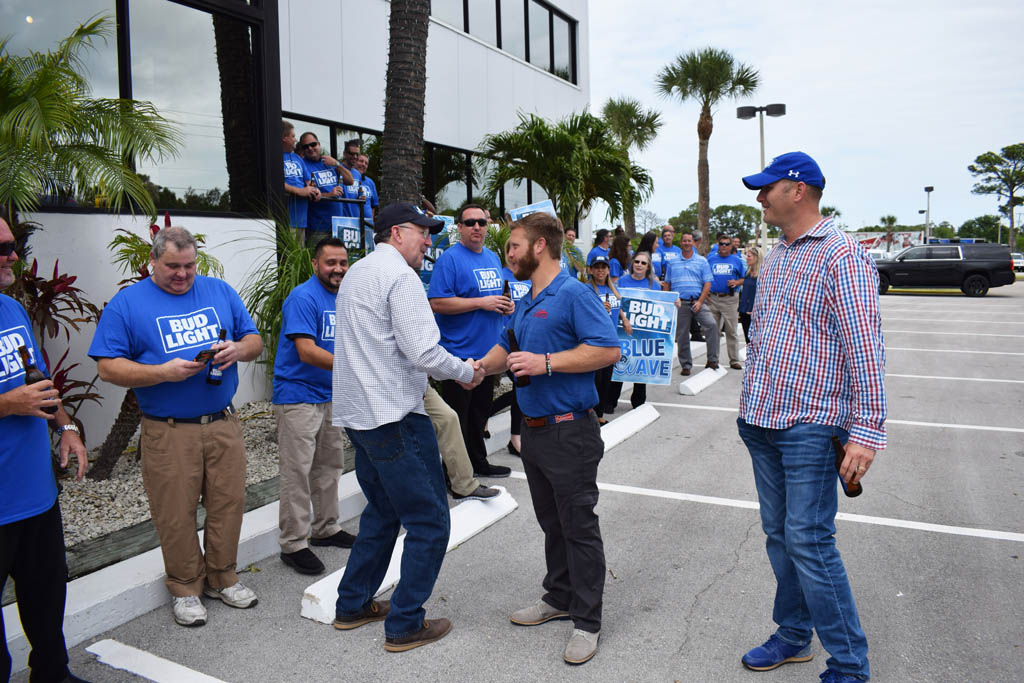 Gallery-BlueWave – Southern Eagle Distributing